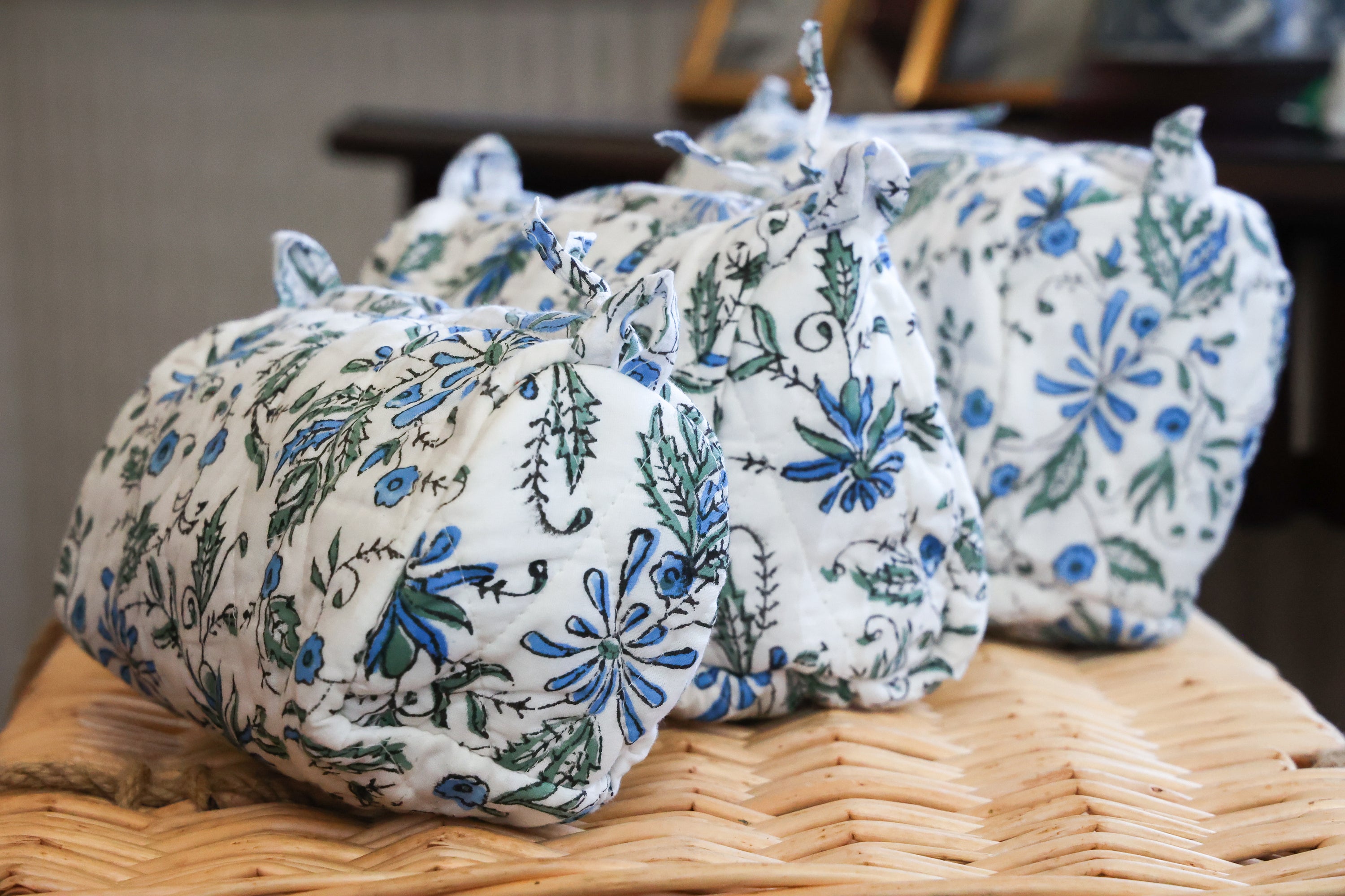 Collections – Lovely Lady Linens